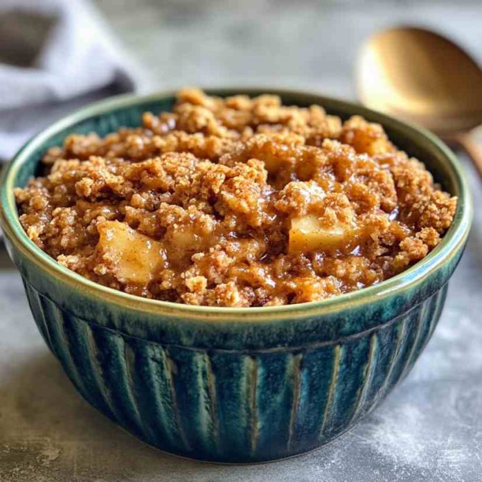 Slow Cooker Caramel Apple Crumble